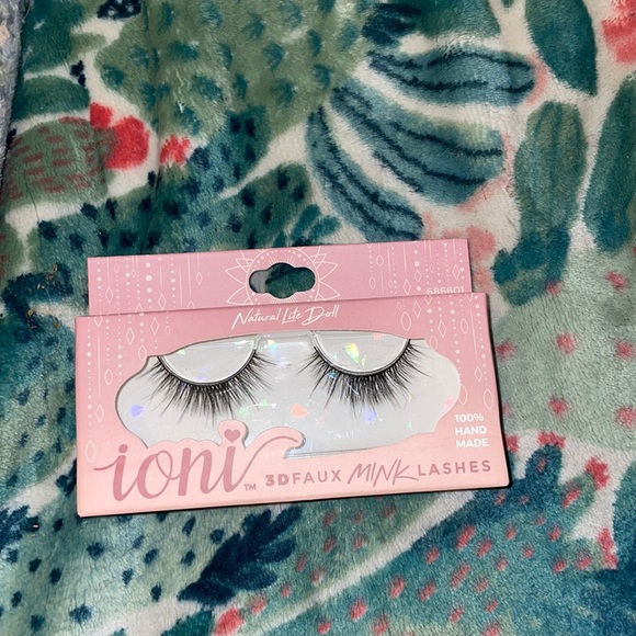 IONI | Makeup | Ioni Lashes | Poshmark